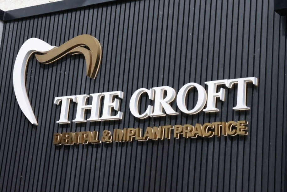 Trusted Cosmetic Dentists in Holmes Chapel & Alderley Edge
